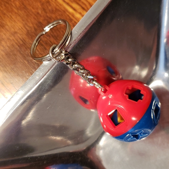 Tupperware | Accessories | Tupperware Shapeo Ball Key Chain | Poshmark